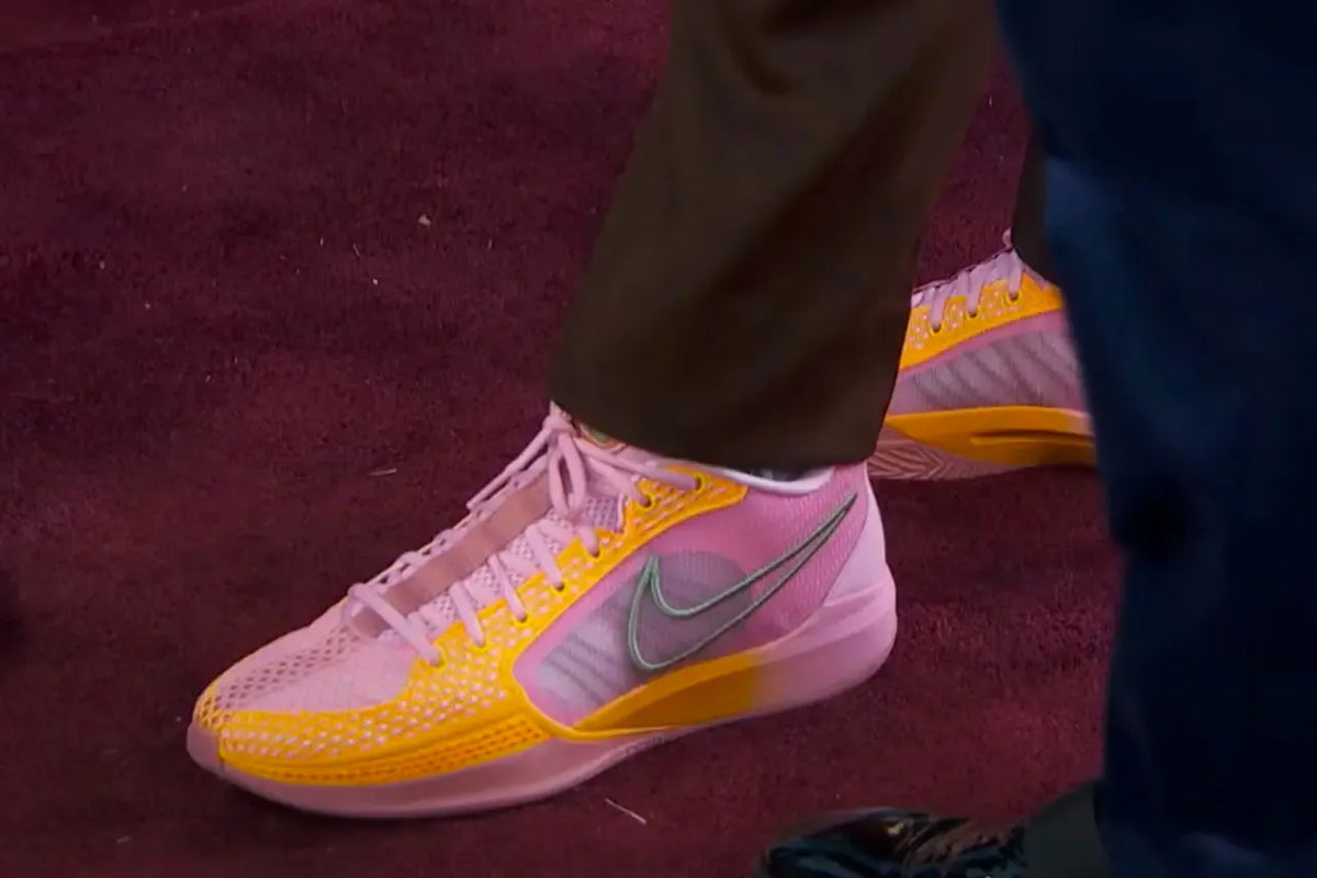 Jason Sudeikis lució unos Nike Sabrina 1 a los Globos de Oro ...